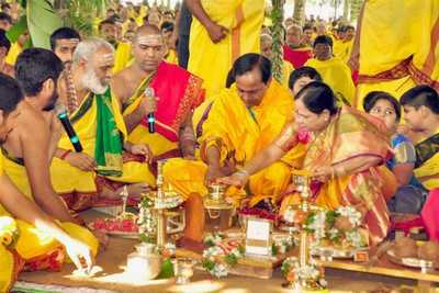 What is Chandi Homam? What is Ayutha Chandi Yagam? Why Chandi Homam is ...